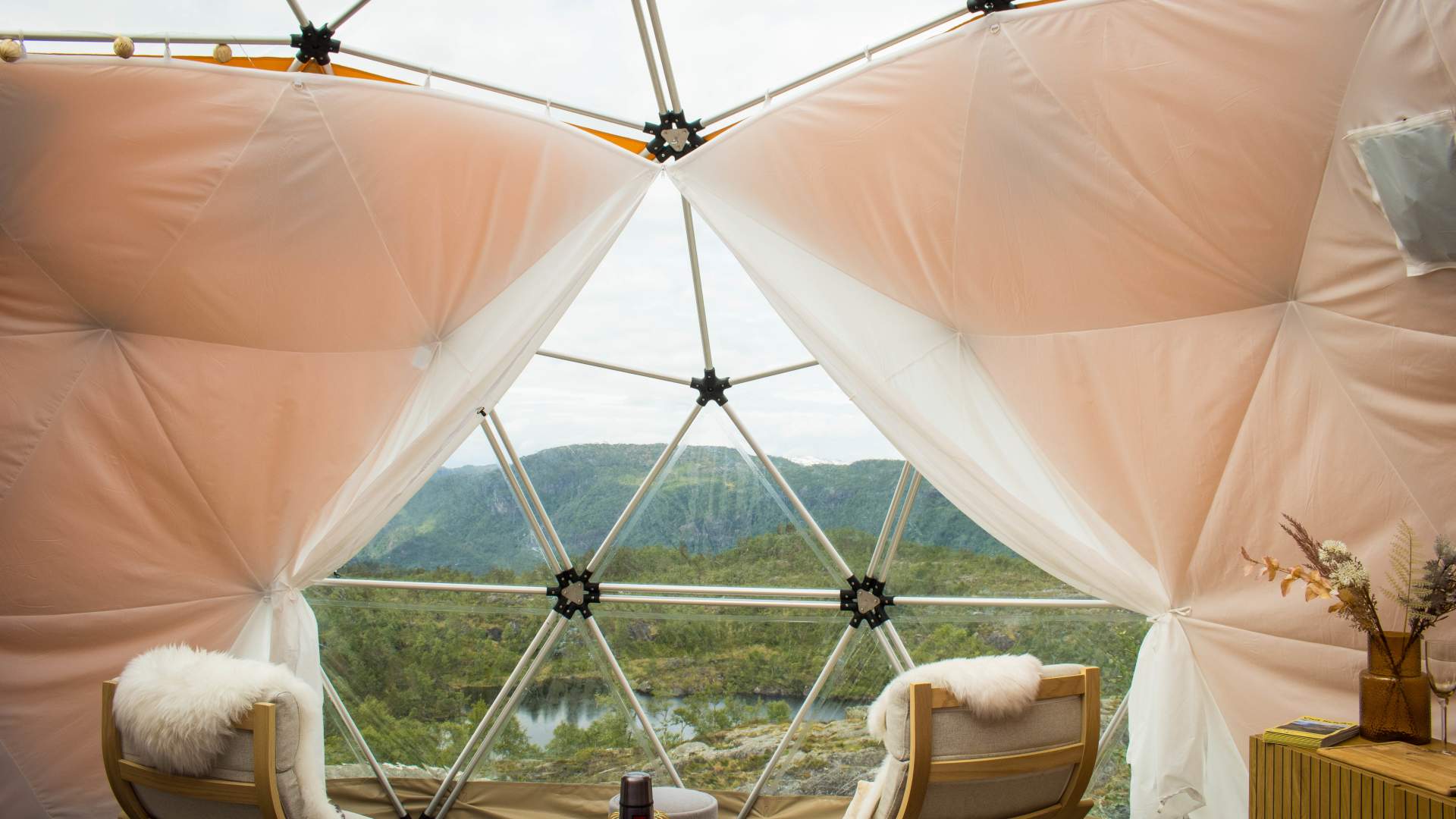 Glamping at Handeland Lodge in Sauda | Cottages & Holiday Houses | Sauda | Norway